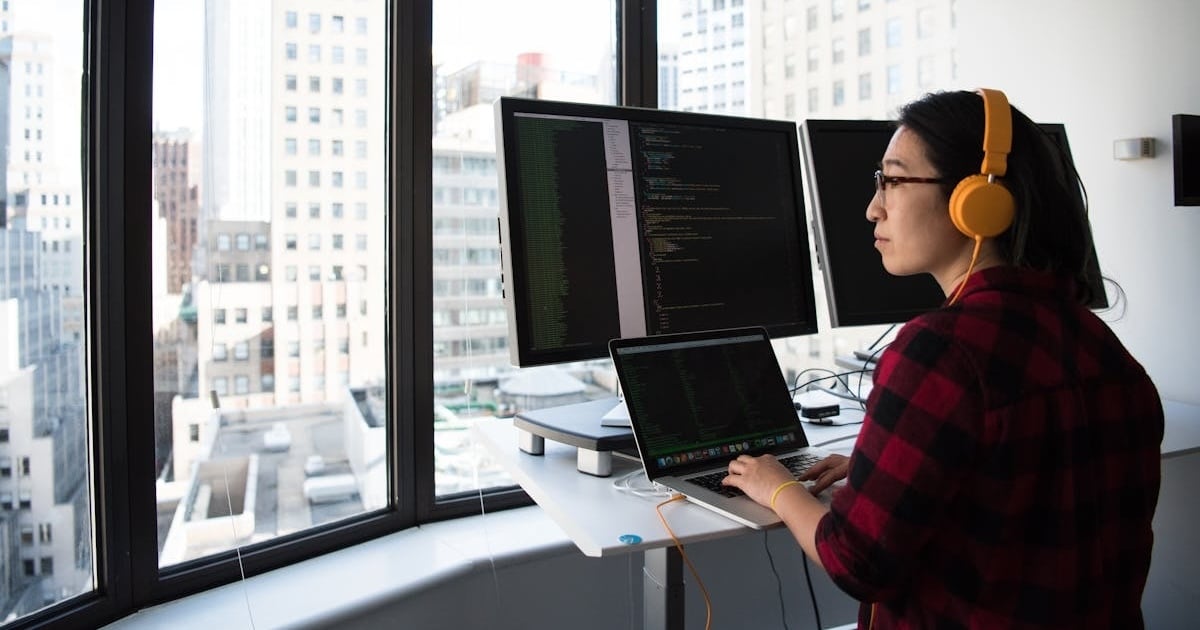 Building a Robust Node.JS WebSocket Server: A Comprehensive Guide